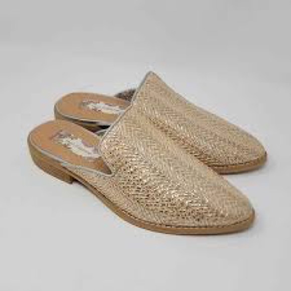 Band of Gypsies | Shoes | Anthropologie Band Of Gypsies Skipper Slip On ...